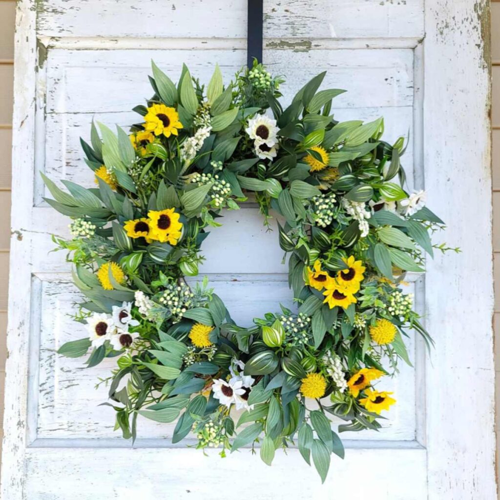 81 Best Summer Wreath Ideas To Welcome The Season – Pink Pop Design