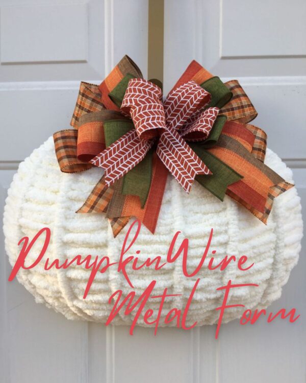 The Cutest Wire Wreath Pumpkin Ideas: 7 Easy Examples – Pink Pop Design