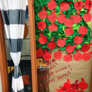 Festive Fall Door Decorating Ideas for the Classroom – Pink Pop Design