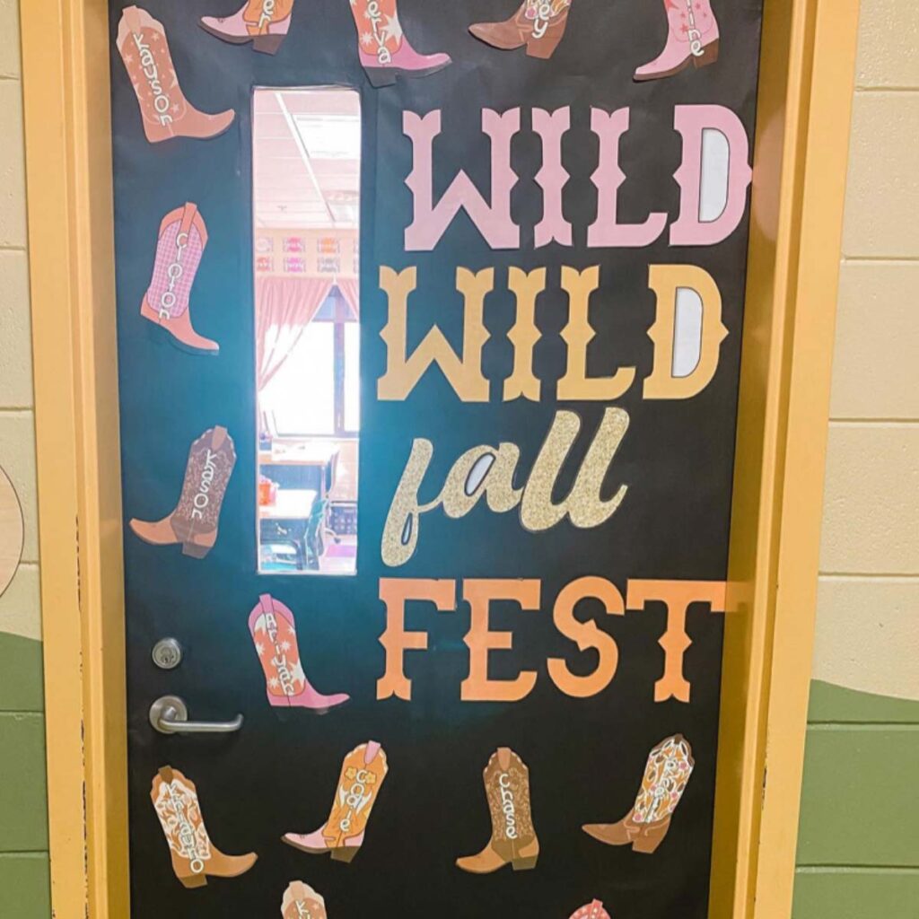 Festive Fall Door Decorating Ideas for the Classroom – Pink Pop Design
