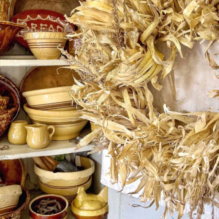 37 Corn Husk Wreath Ideas to Celebrate Fall – Pink Pop Design