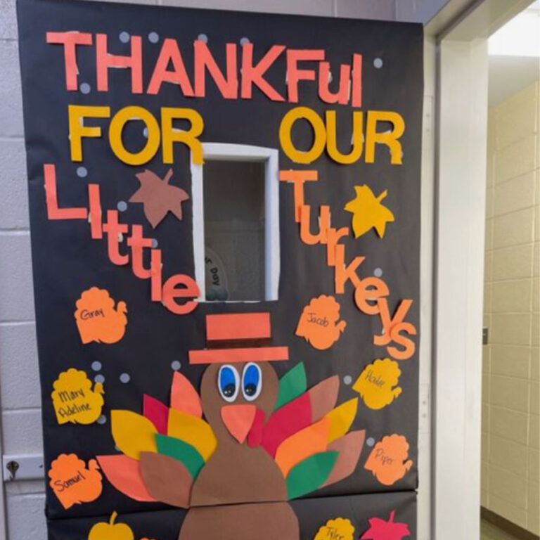 Win the Contest! 47 NEW Thanksgiving Door Decorating Ideas – Pink Pop ...