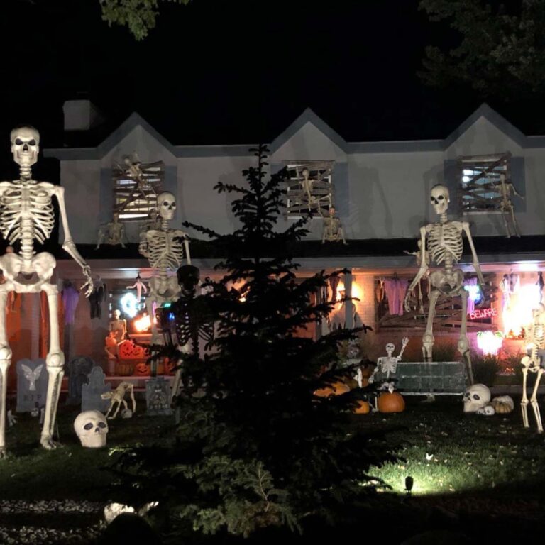 51+ Funny Skeleton Poses For 12 Feet Tall Halloween Decor – Pink Pop Design